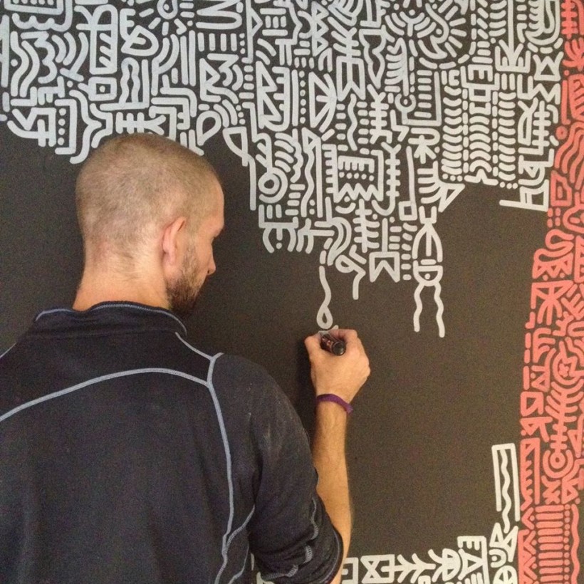 Les motifs ethniques et acryliques de Max Tetar - Posca - Posca