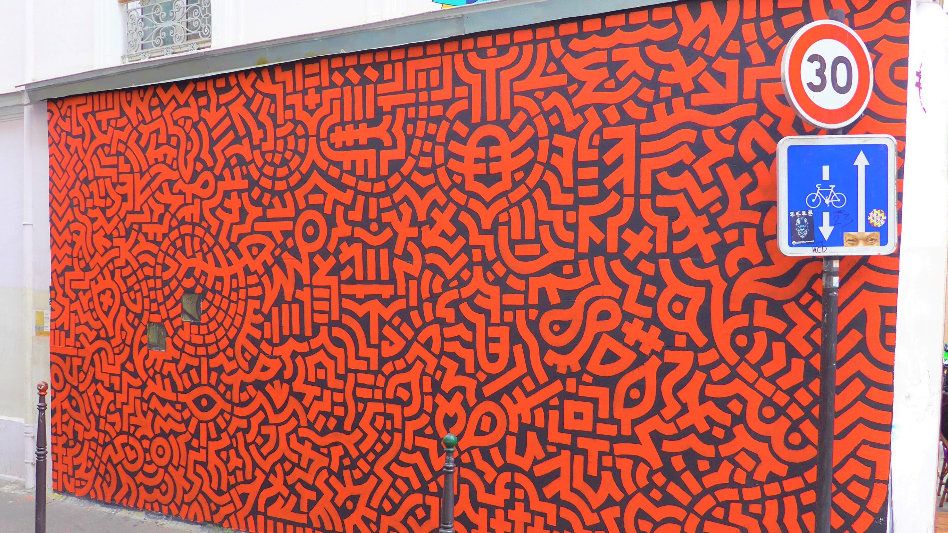 Les motifs ethniques et acryliques de Max Tetar - Posca - Posca