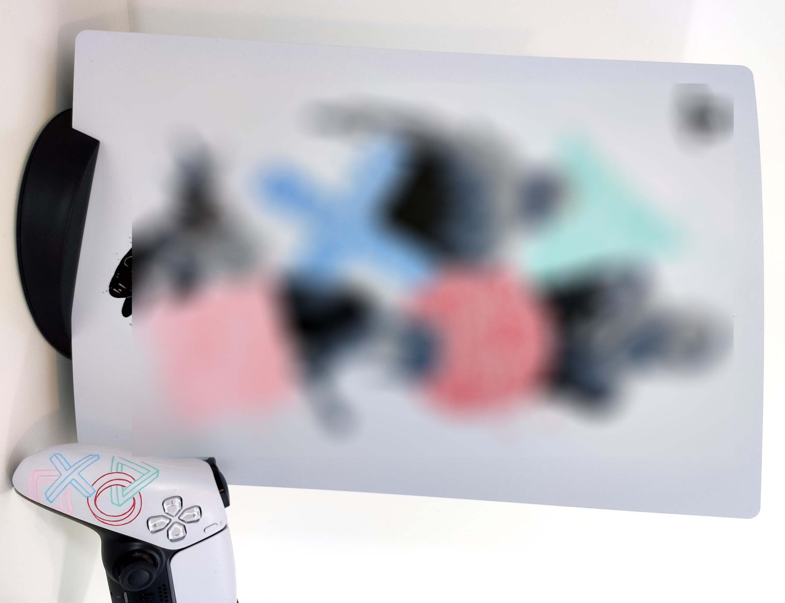 La première PS5 customisée [et c'est OSKUNK qui l'a peinte !] - Posca ...